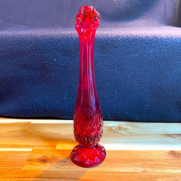 Fenton | Accents | Vintage Fenton Ruby Red Bud Vase 95s Uv Cadmium Glow ...